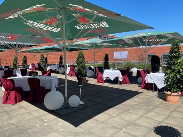 Berlin Capital Club - Ladies Lounge „unter freiem Himmel“ auf der Club ...